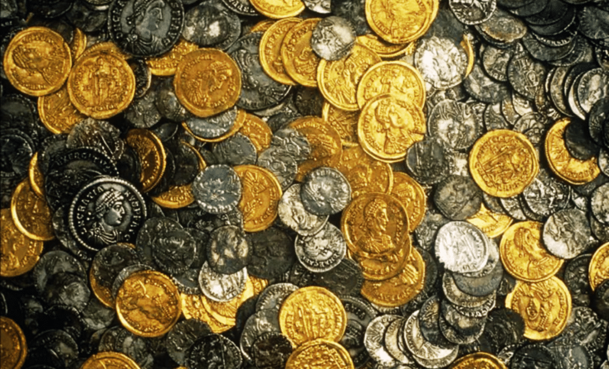 He went looking for a hammer, but discovered a £1.75 million Roman ...