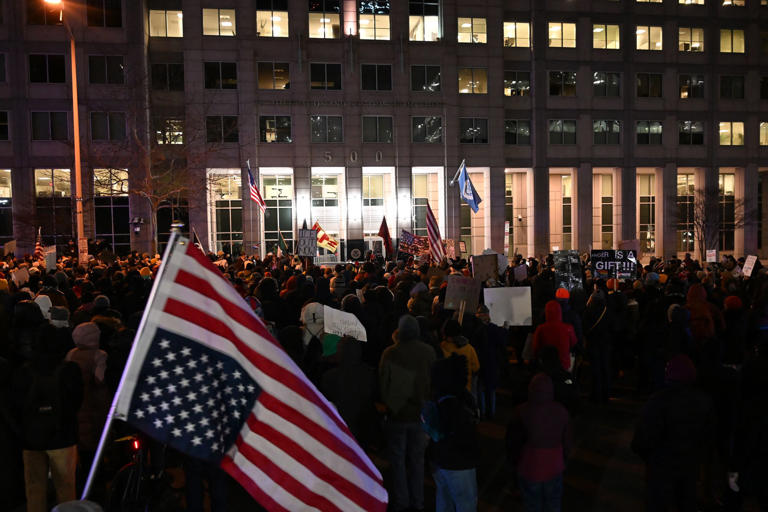 Democrats threaten DHS funds after Minneapolis shooting: Live updates