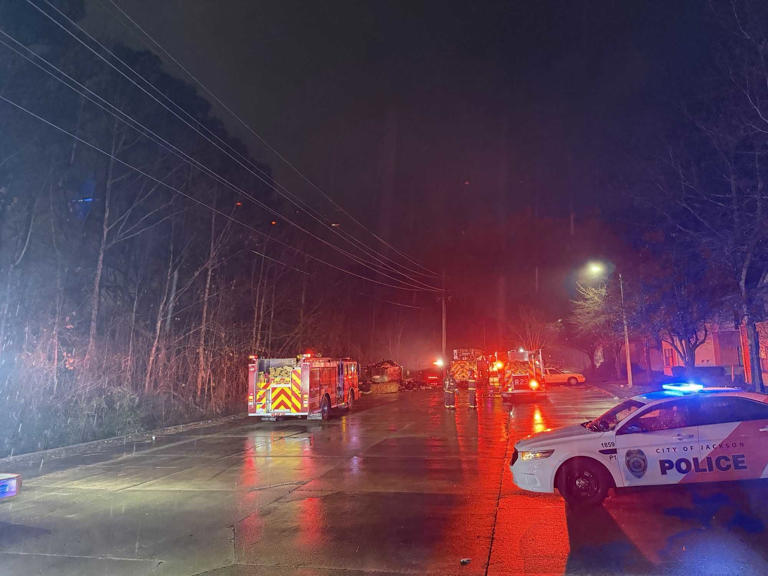 Fire breaks out at closed apartment complex