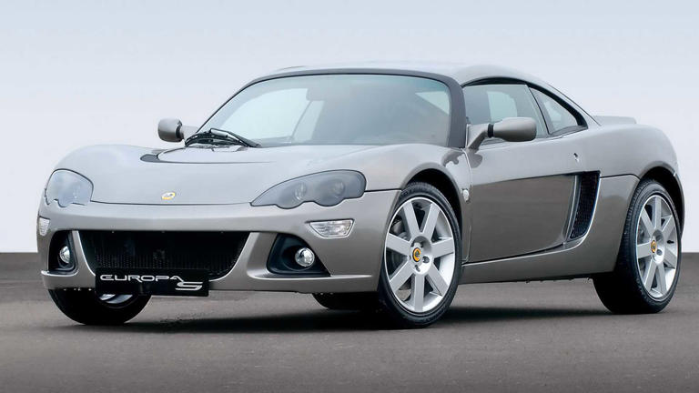 10 great cars that failed commercially: A closer look