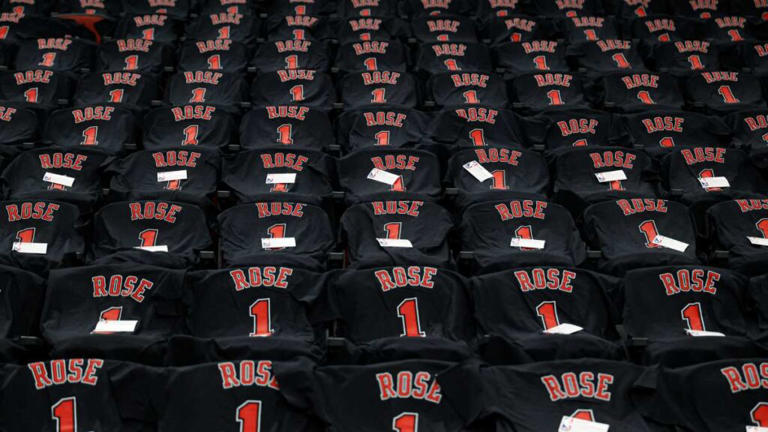 Derrick Rose hace historia: Los Bulls retiran su número y se une a ...