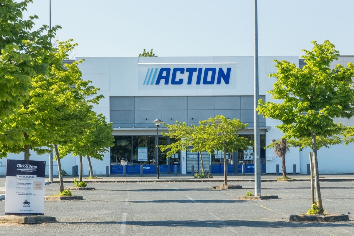 Ce salon de jardin à moins de 100 euros chez Action rend les clients ...