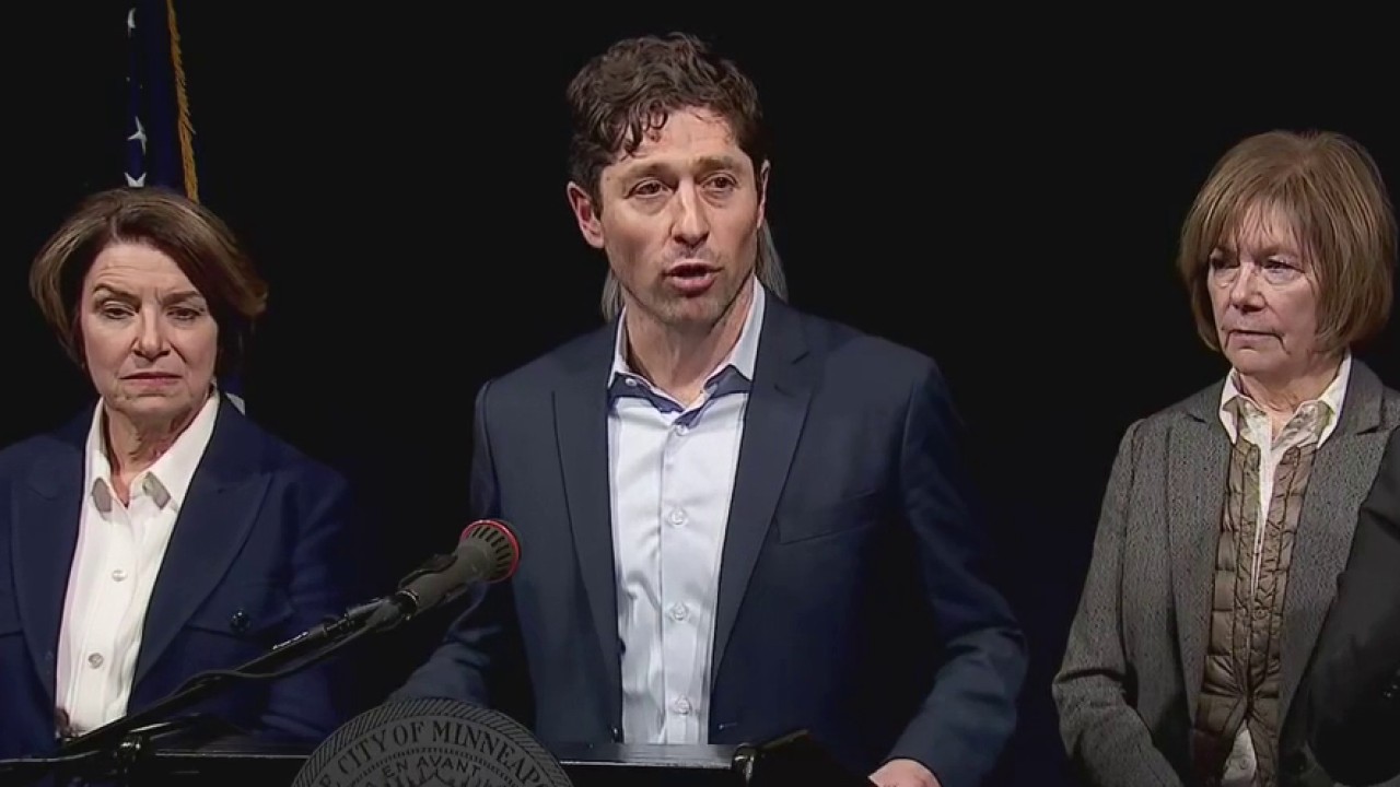 Minneapolis shooting: Leaders call for ICE to leave MN [FULL]