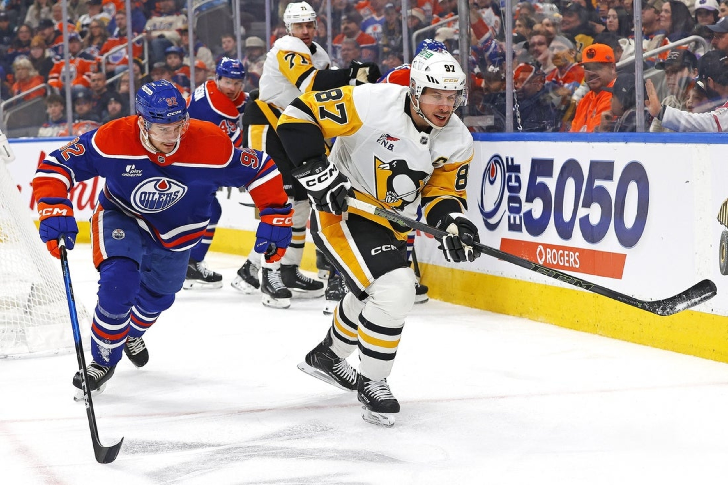 Red-hot Penguins, ice-cold Canucks collide