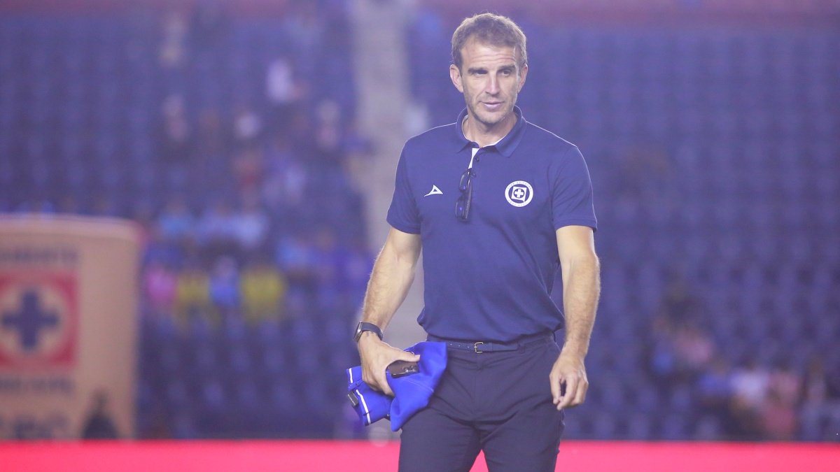 Revelan que Iván Alonso se va de Cruz Azul: Tiene mala relación con ...