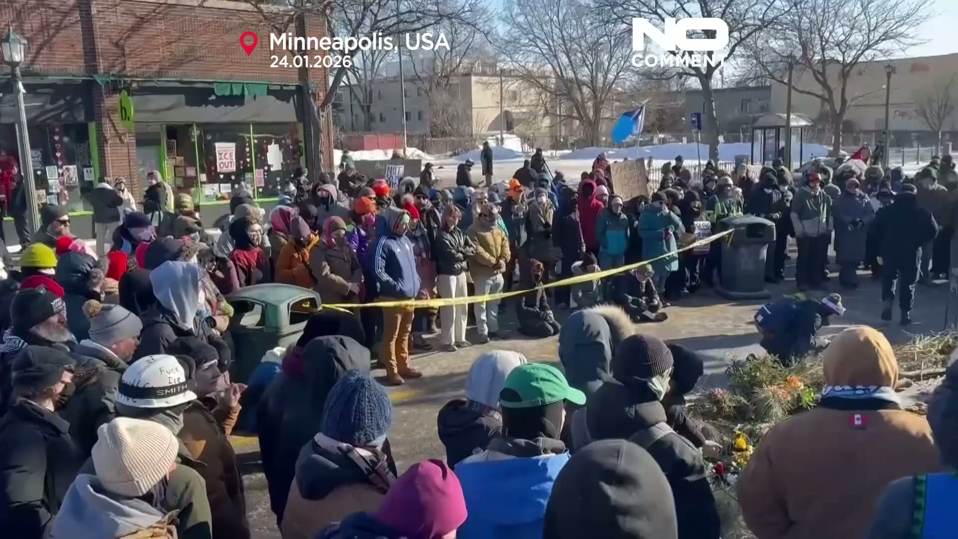 Hundreds gather at memorial for Alex Pretti, the man killed by Border ...