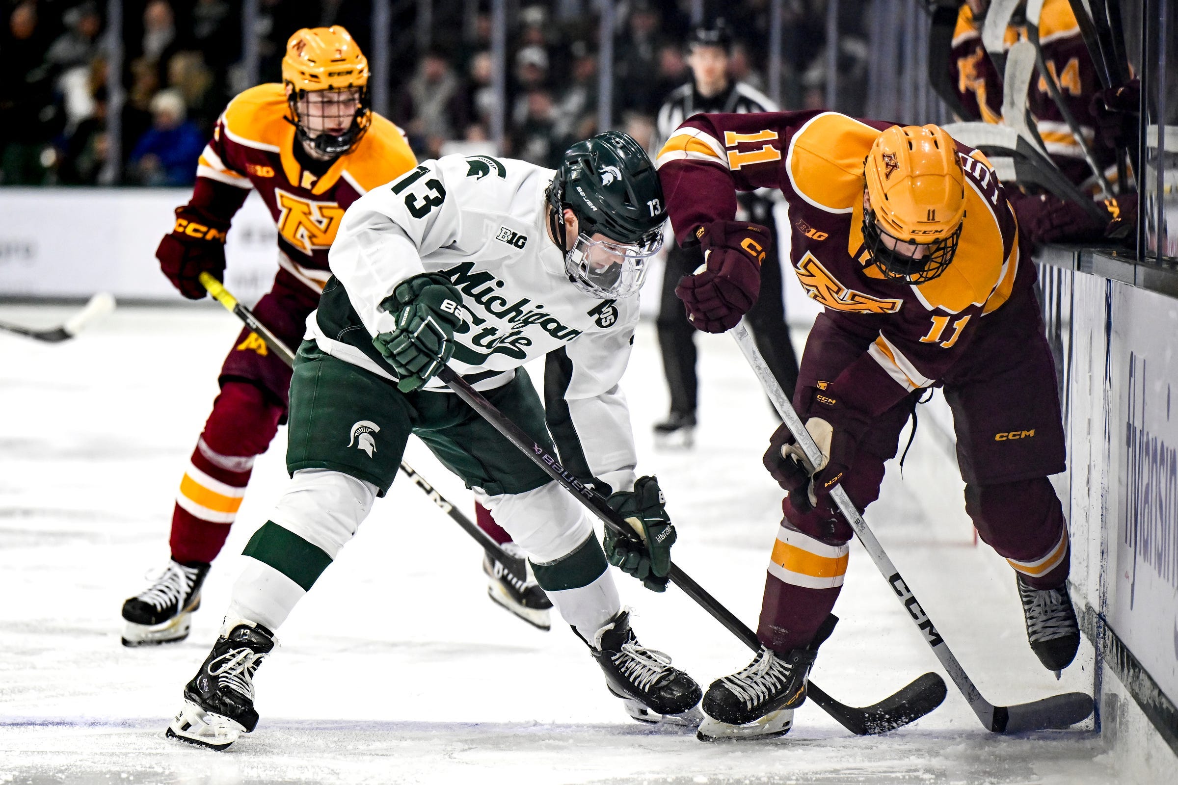 Michigan State downs Minnesota, picks up weekend sweep