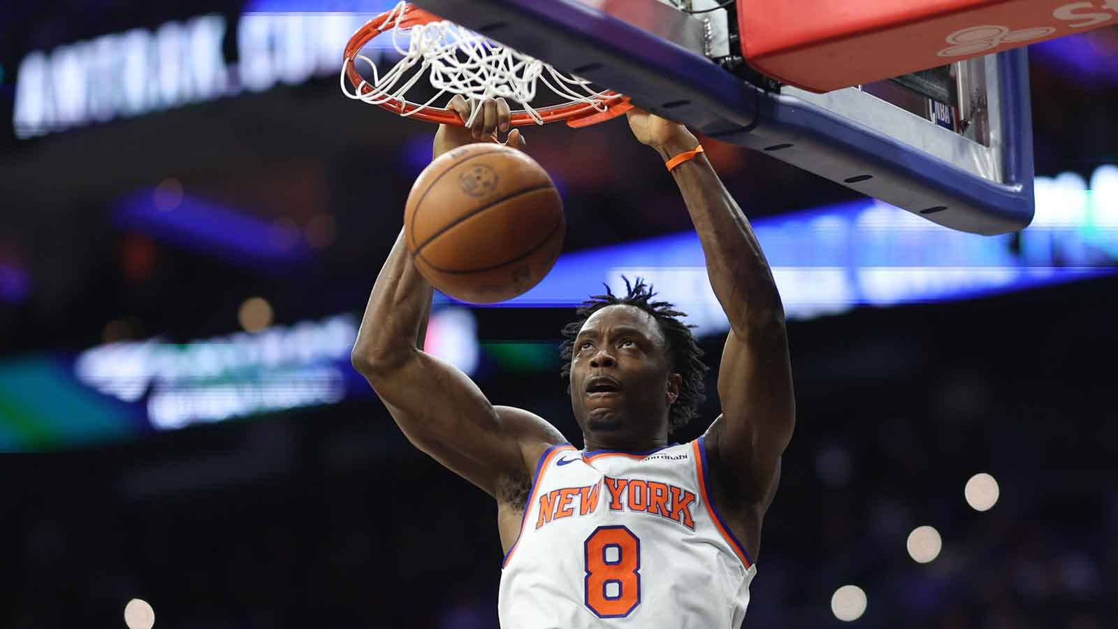 Knicks forward OG Anunoby nails putback slam over Joel Embiid