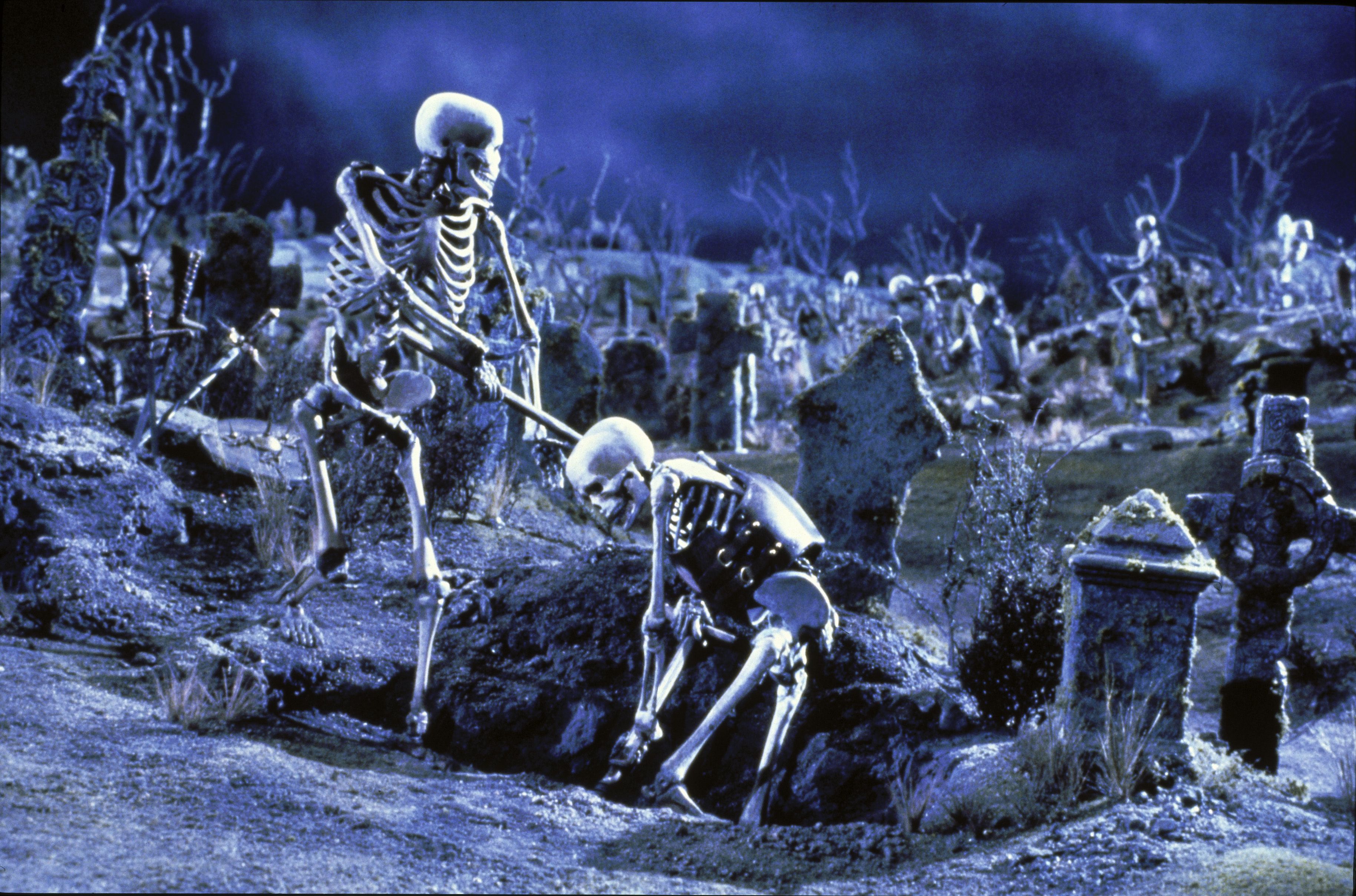 This Cult Favorite Horror-Comedy’s Comic Book Adaptation Is Better Sam ...