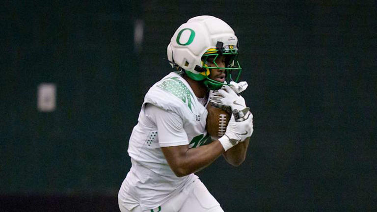 Oregon Ducks pushing for four-star wide receiver recruit
