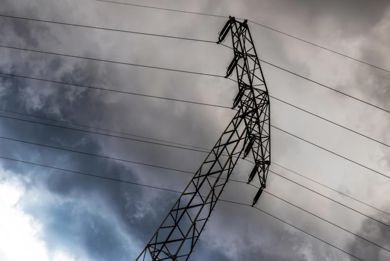 What to do if you lose power, water, or heat in snowstorm