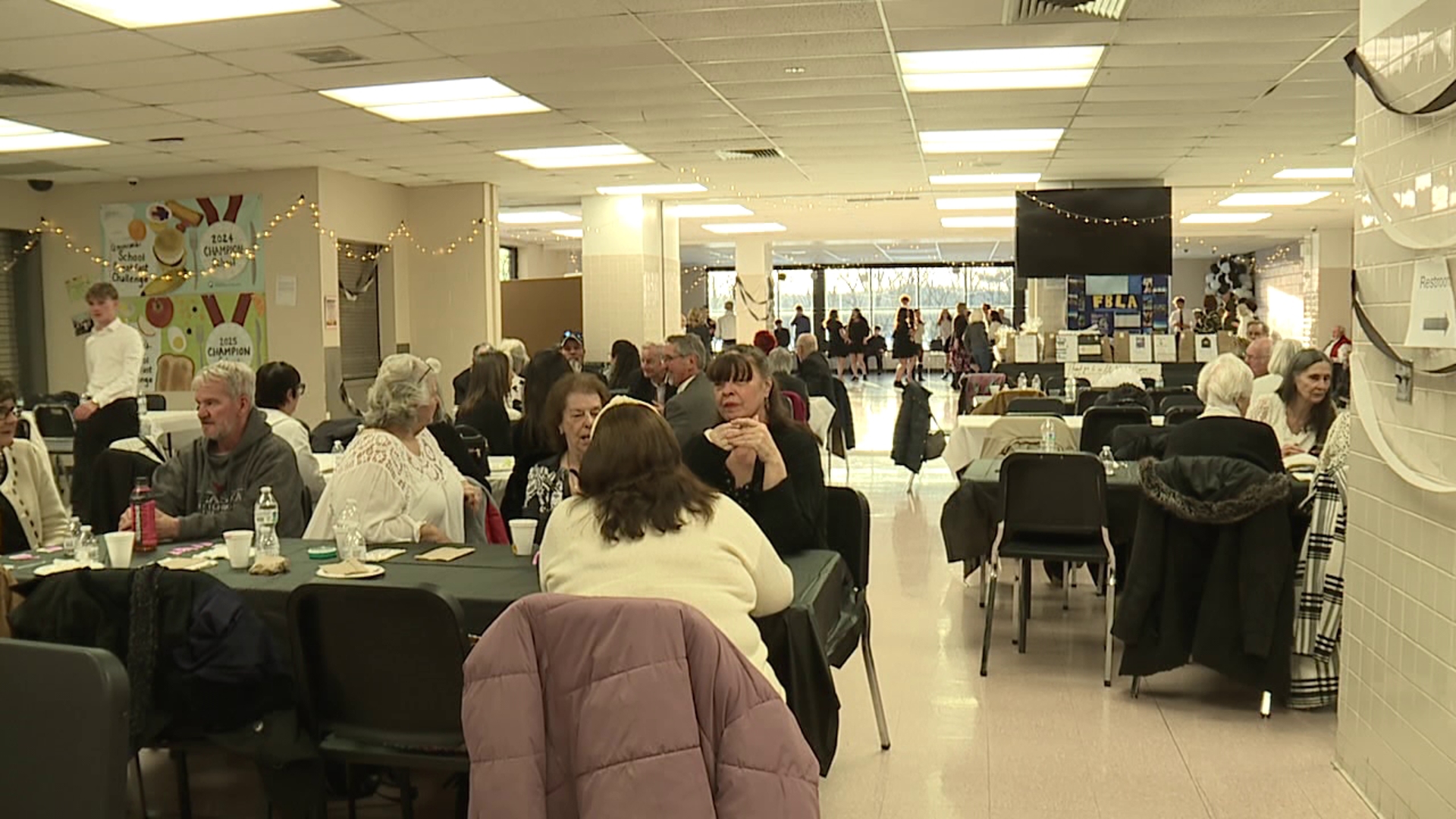 Folks pack the dance floor at Wallenpaupack's Polar Promenade