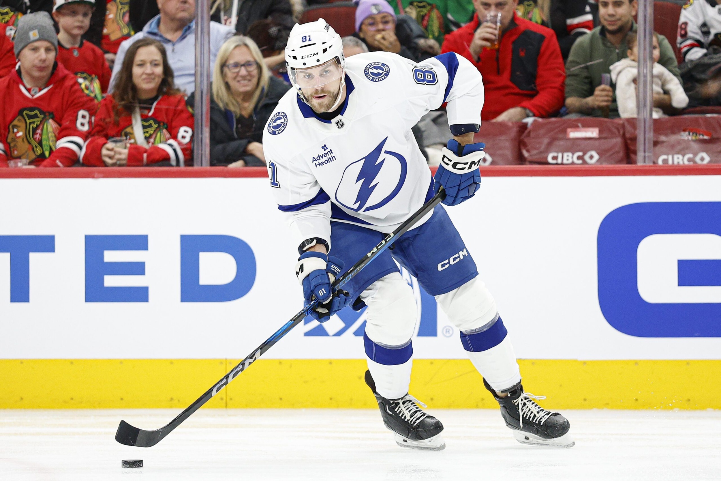 Lightning’s Erik Cernak leaves game against Blue Jackets