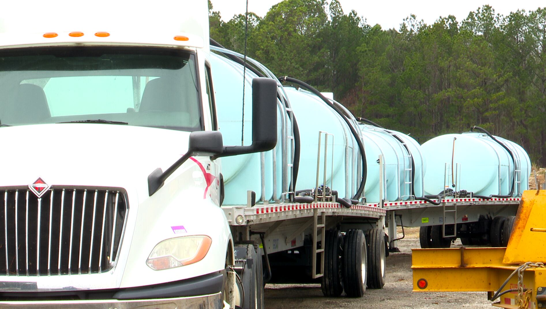 Ahead of snow, Georgia crews start treating roadways