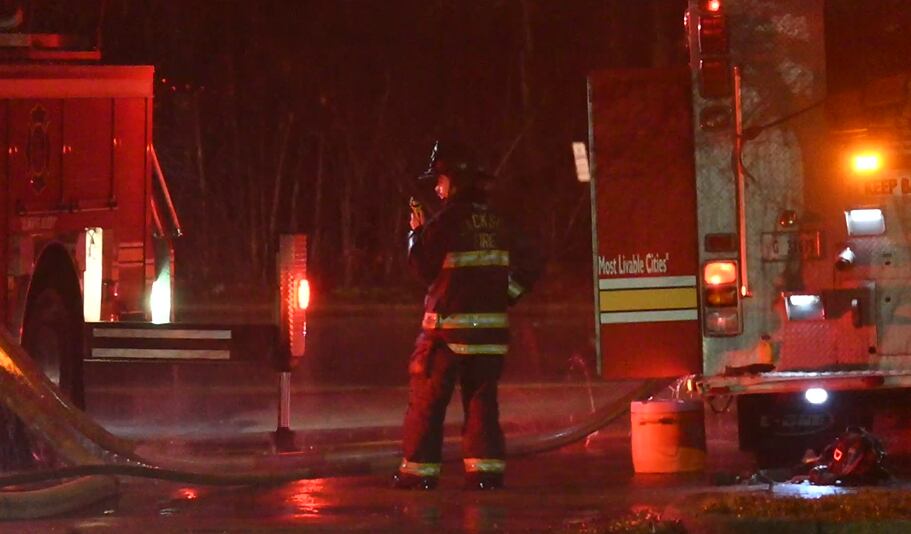 Fire breaks out at Chapel Ridge Apartments