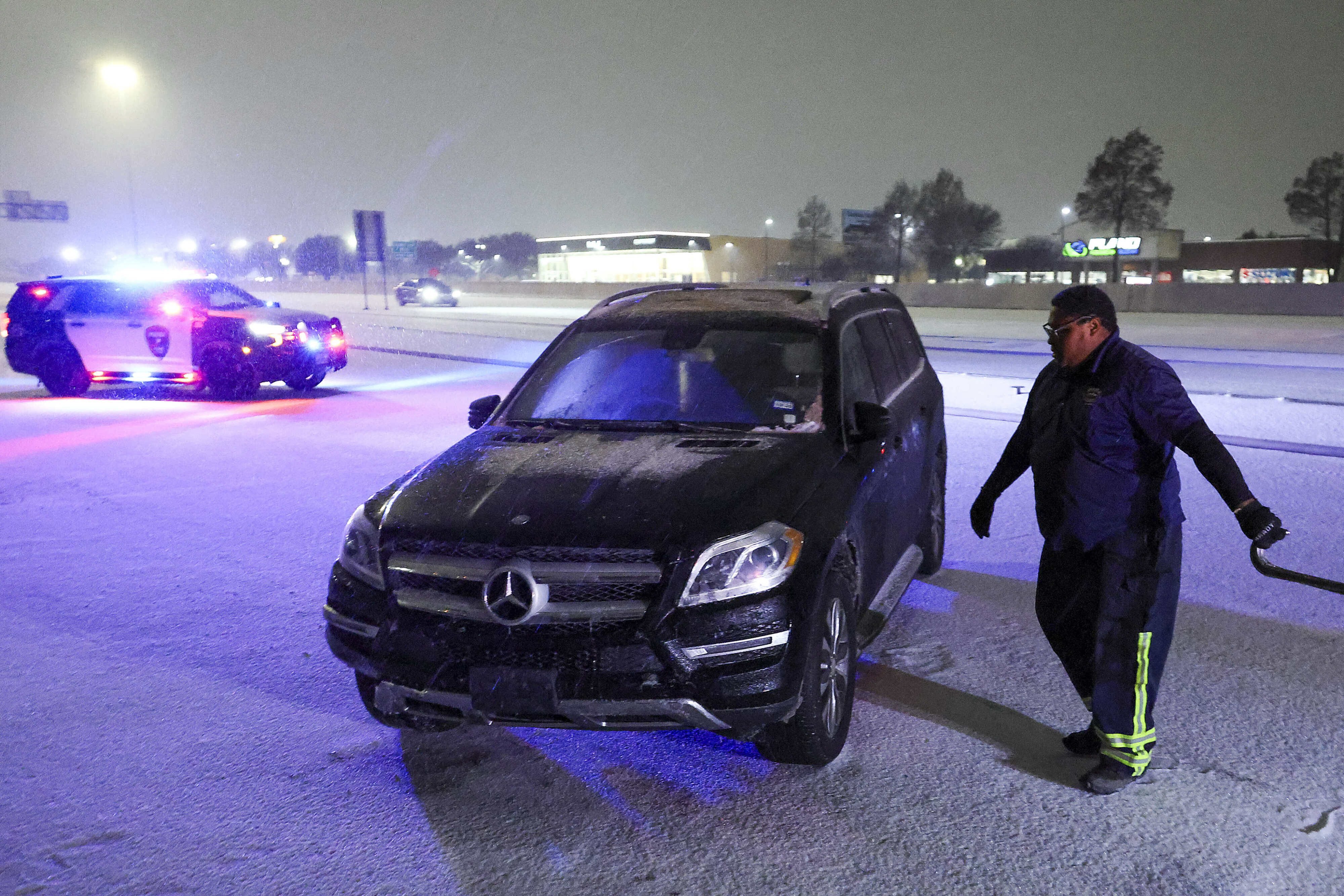 As sun sets across North Texas, icy roads, dangerous cold, sleet to ramp up