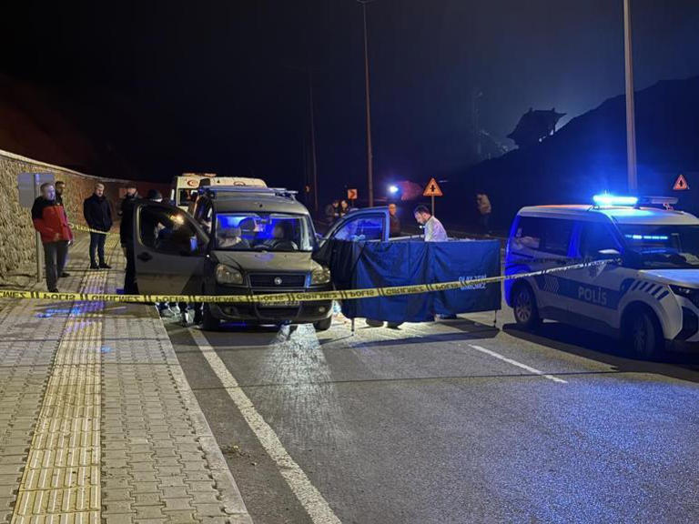 Yer: Samsun! Yasak ilişki yaşadığı sevgilisini boğazını keserek öldürdü