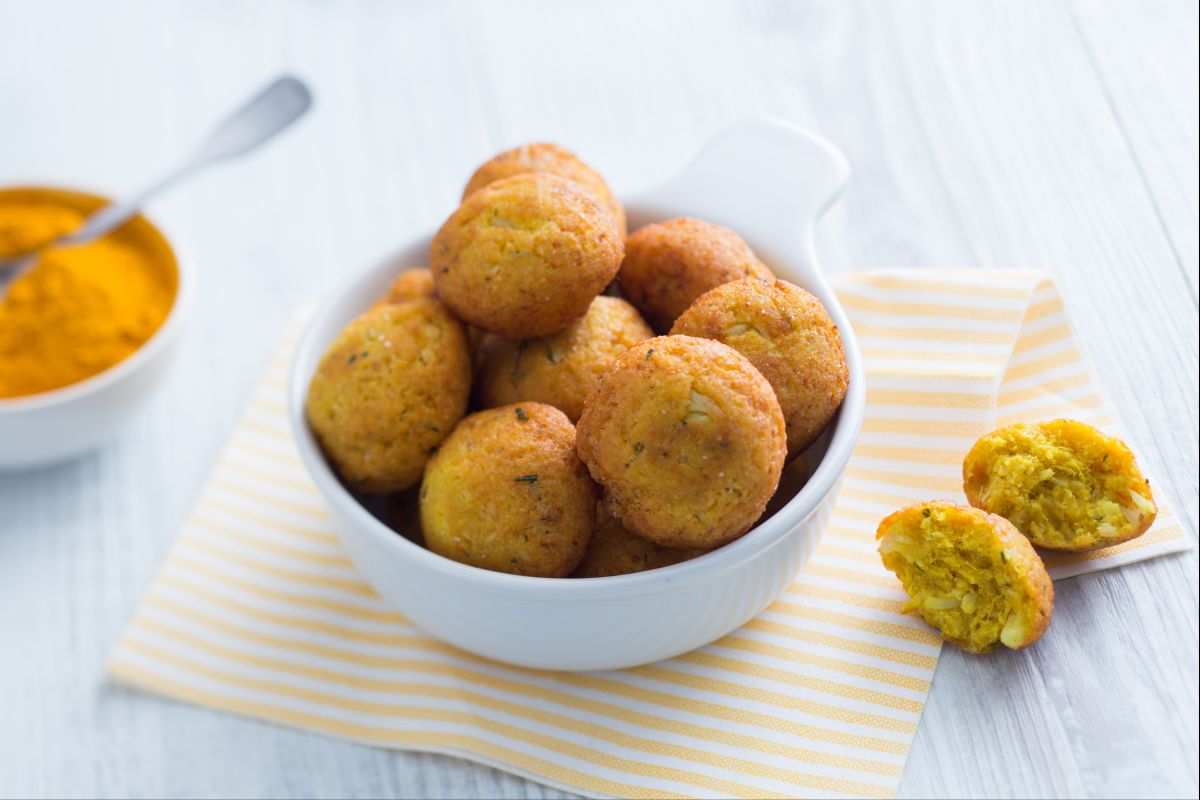 Cauliflower and turmeric balls