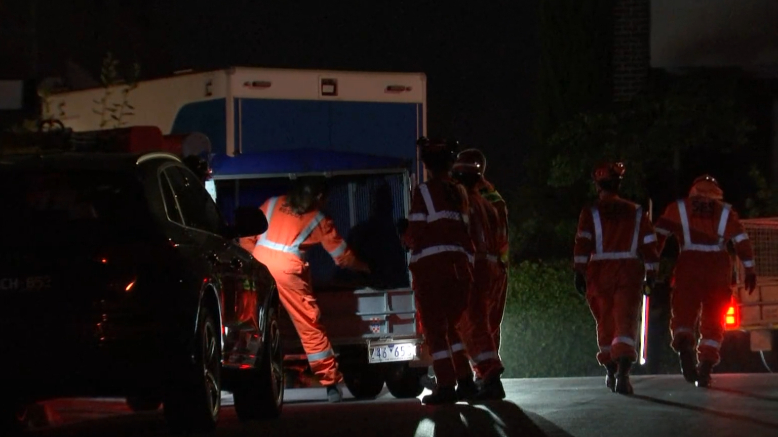 Bomb squad called in to detonate 'suspicious devices' found on ...