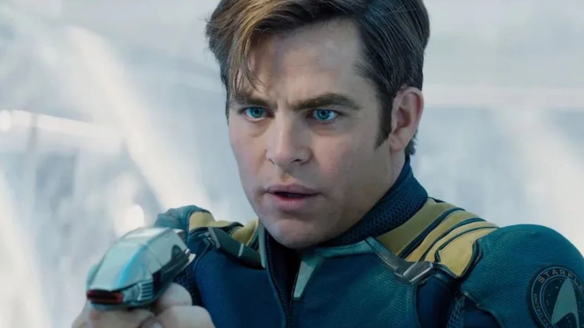 Chris Pine offers tongue-in-cheek advice to Paramount over 'Star Trek'