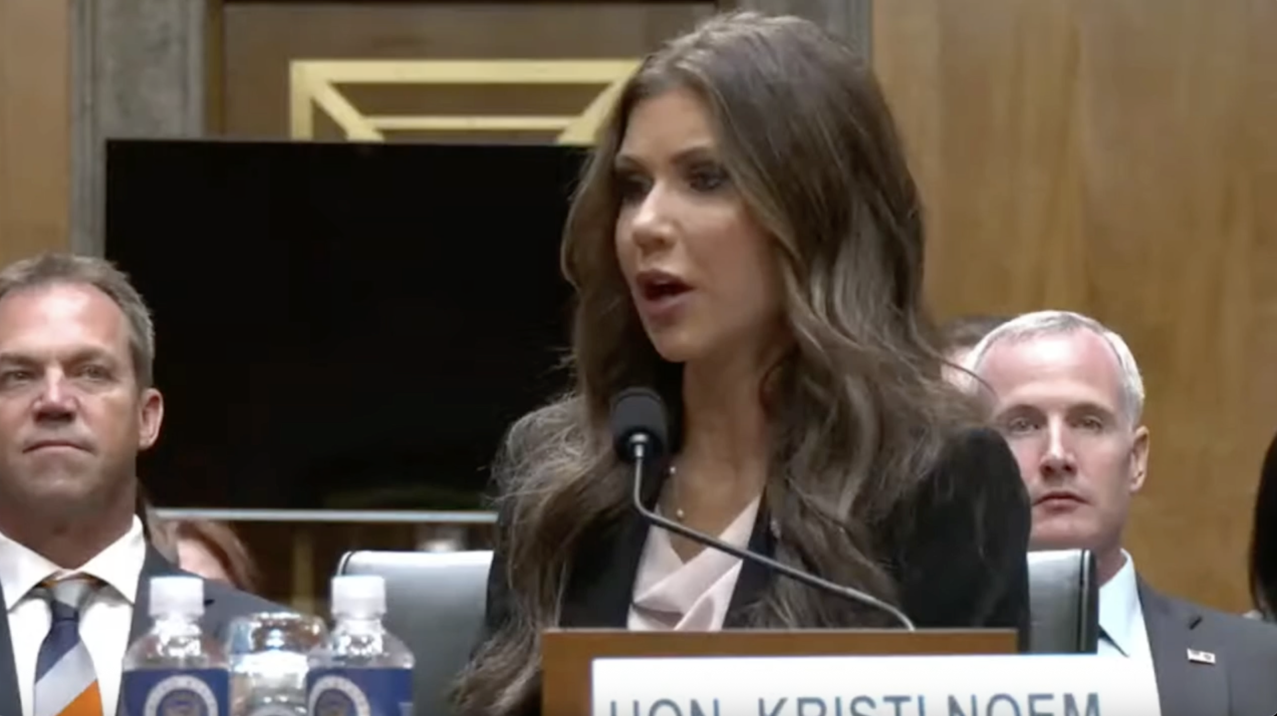 'You deported citizens!': Kristi Noem turns red with anger as Elissa ...
