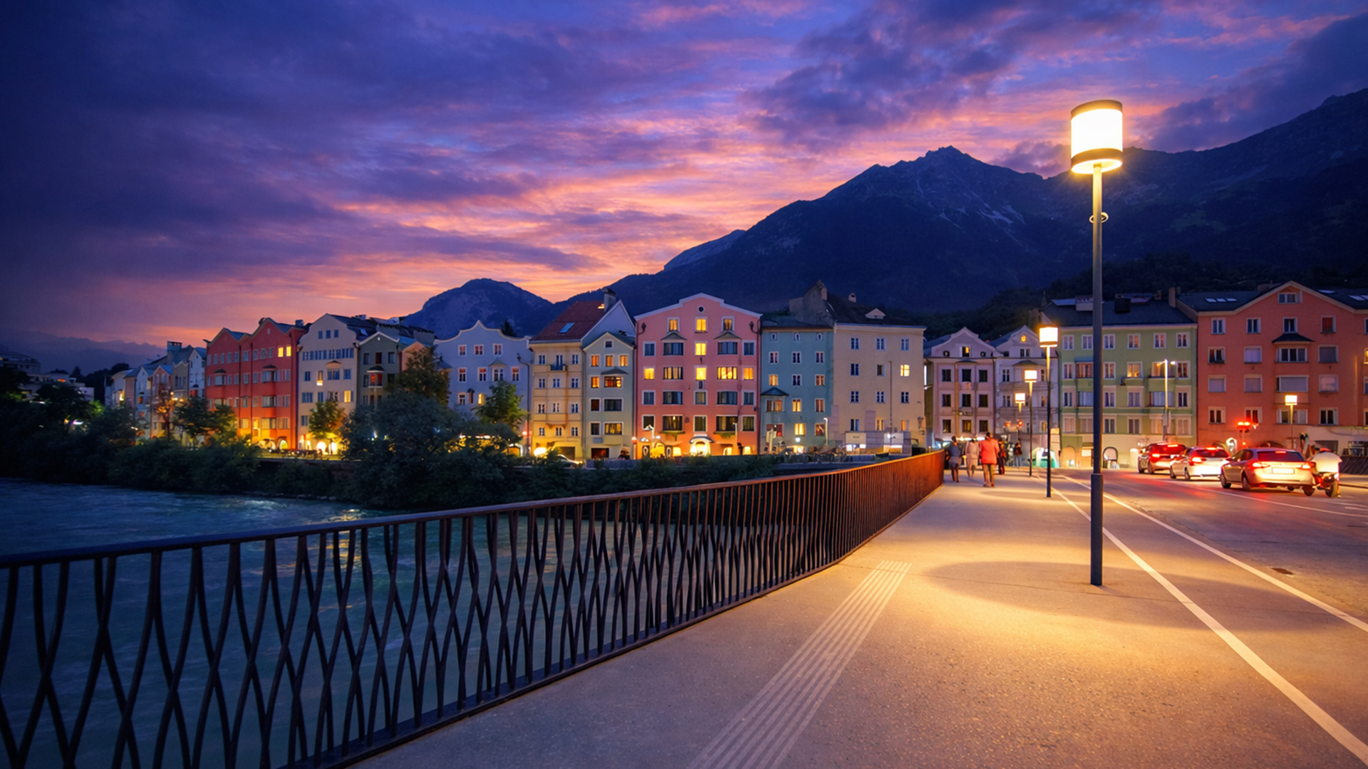 Passeio tranquilo à noite em Innsbruck, Áustria – cidade alpina em 4K