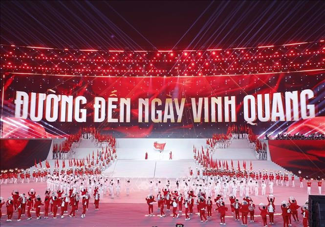 TIẾN LÊN! TOÀN THẮNG ẮT VỀ TA!