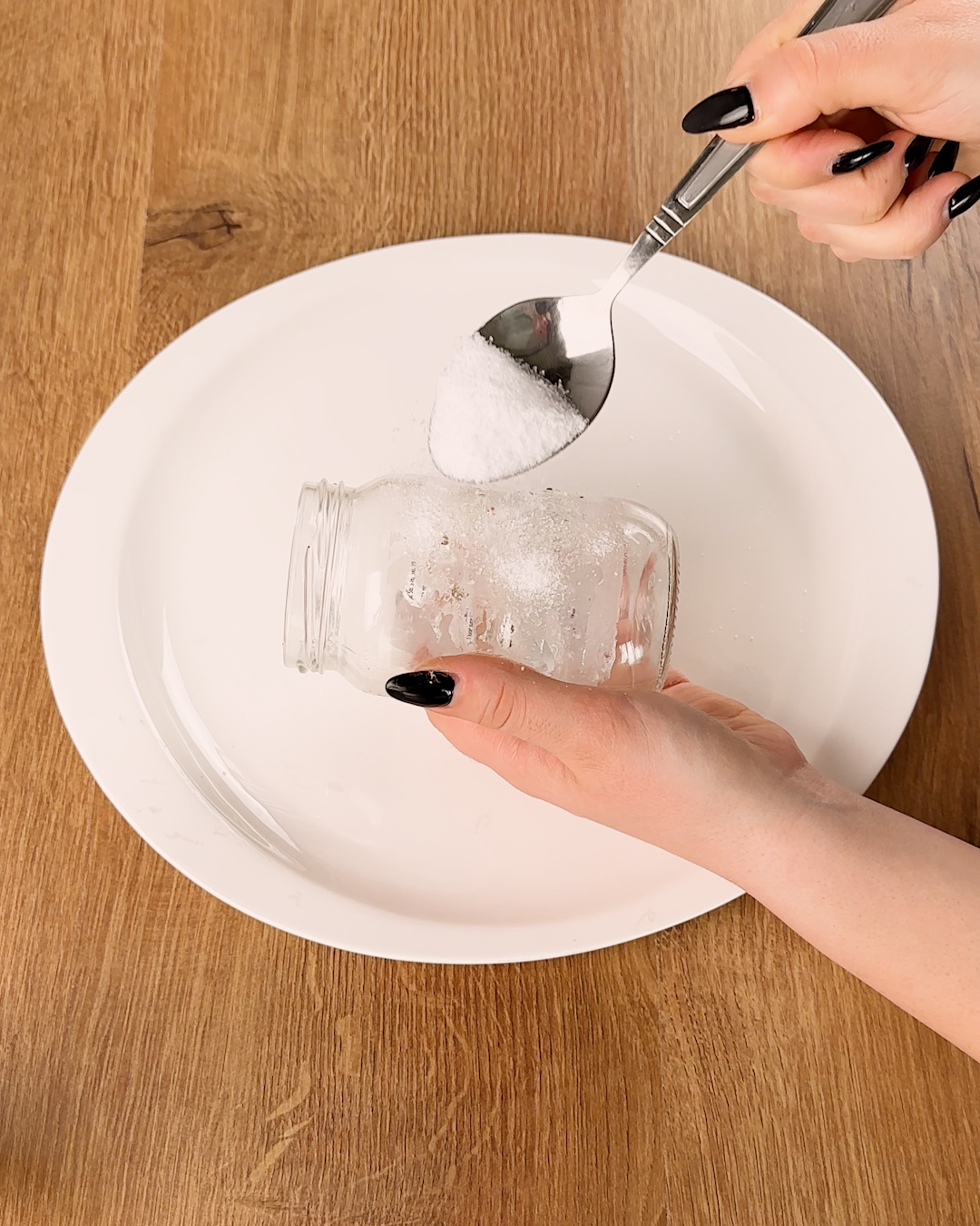 How to remove sticky jar labels easily🧼