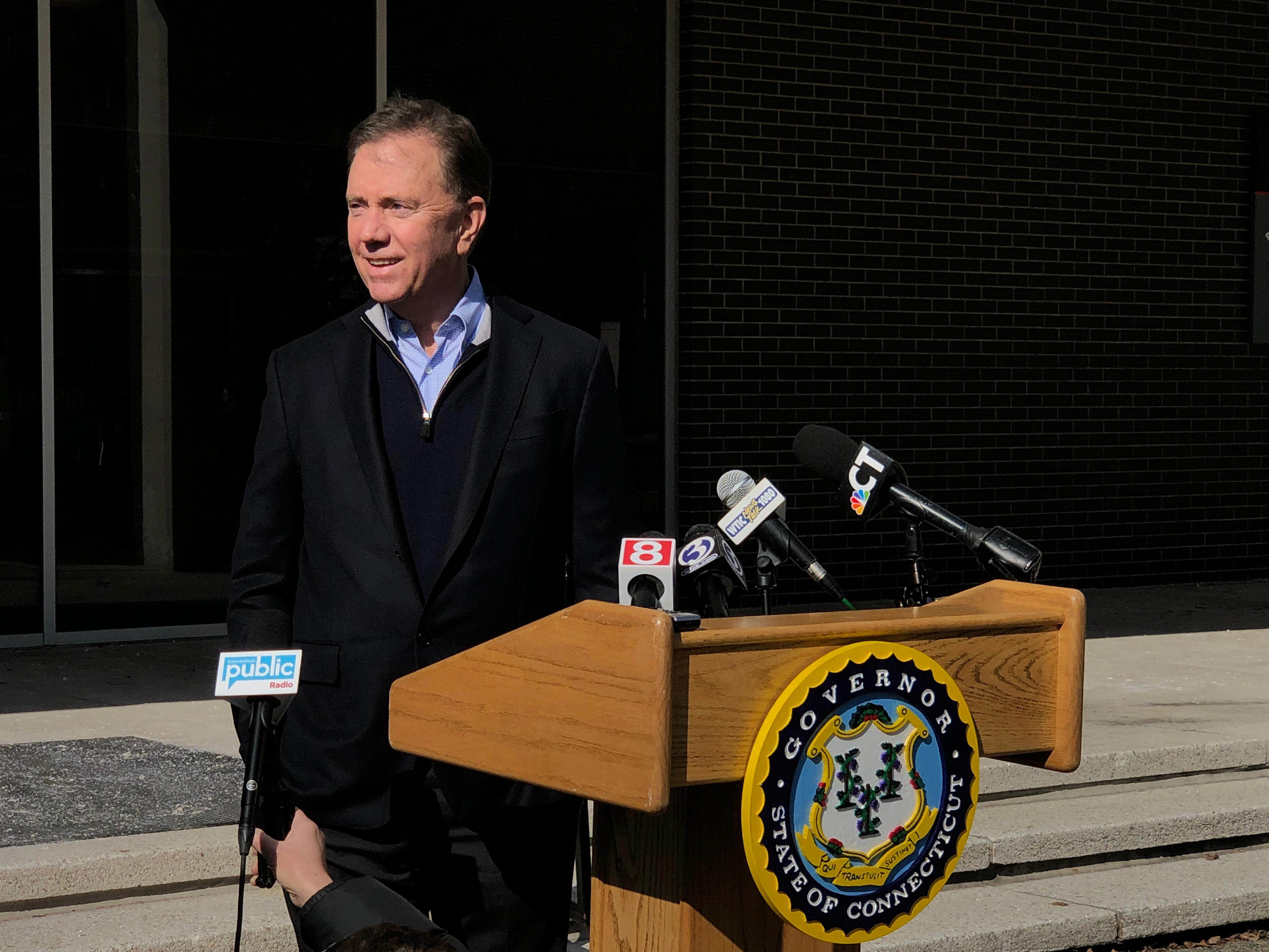 Lamont declares state of emergency in response to winter storm