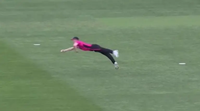 Watch: Jack Edwards pulls off catch of the tournament in BBL final
