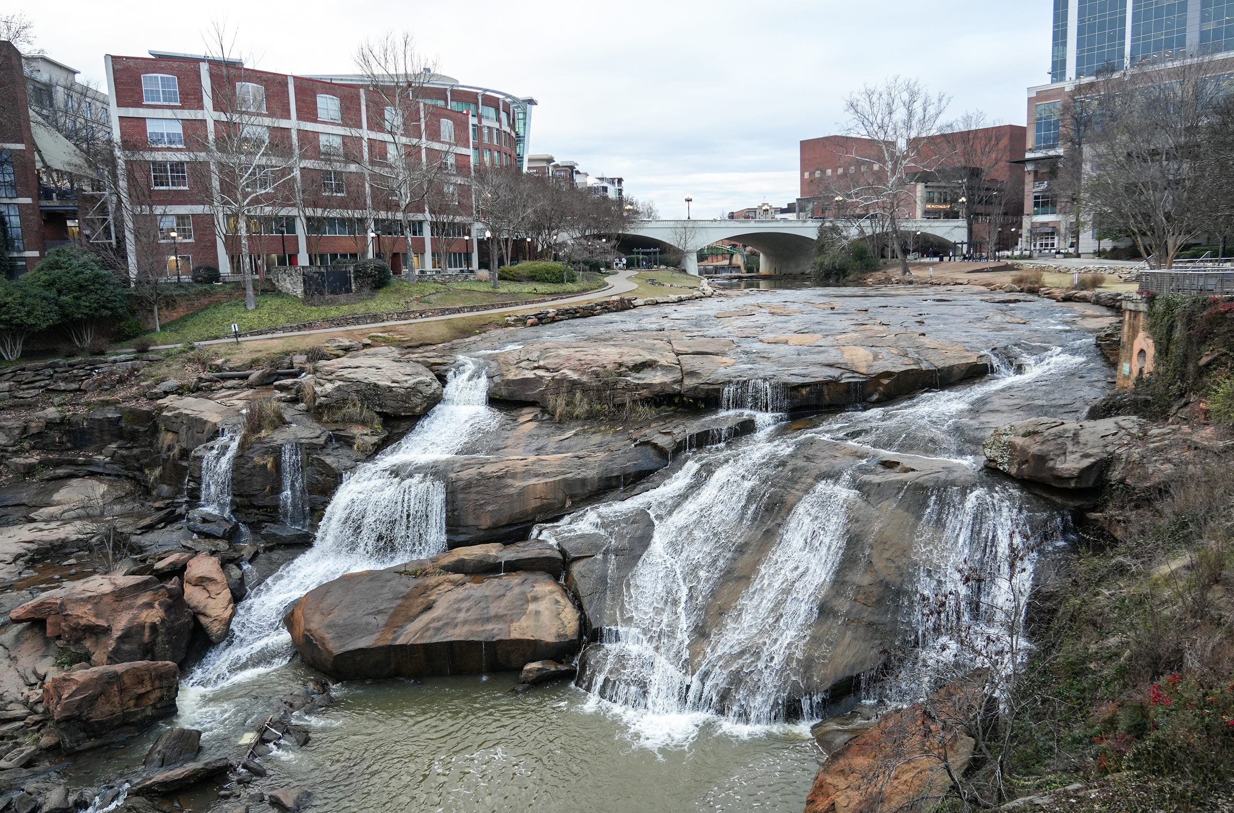 Upstate SC schools, government agencies announce closures for Jan. 25 ...