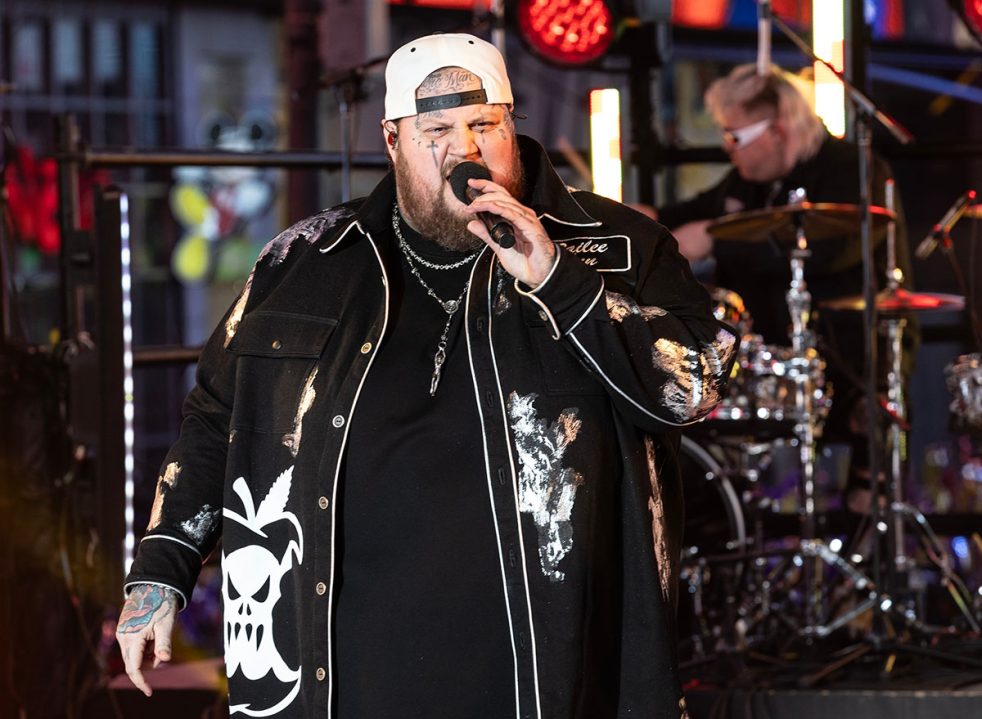 Jelly Roll's nearly 300-pound weight loss without Ozempic actually ...