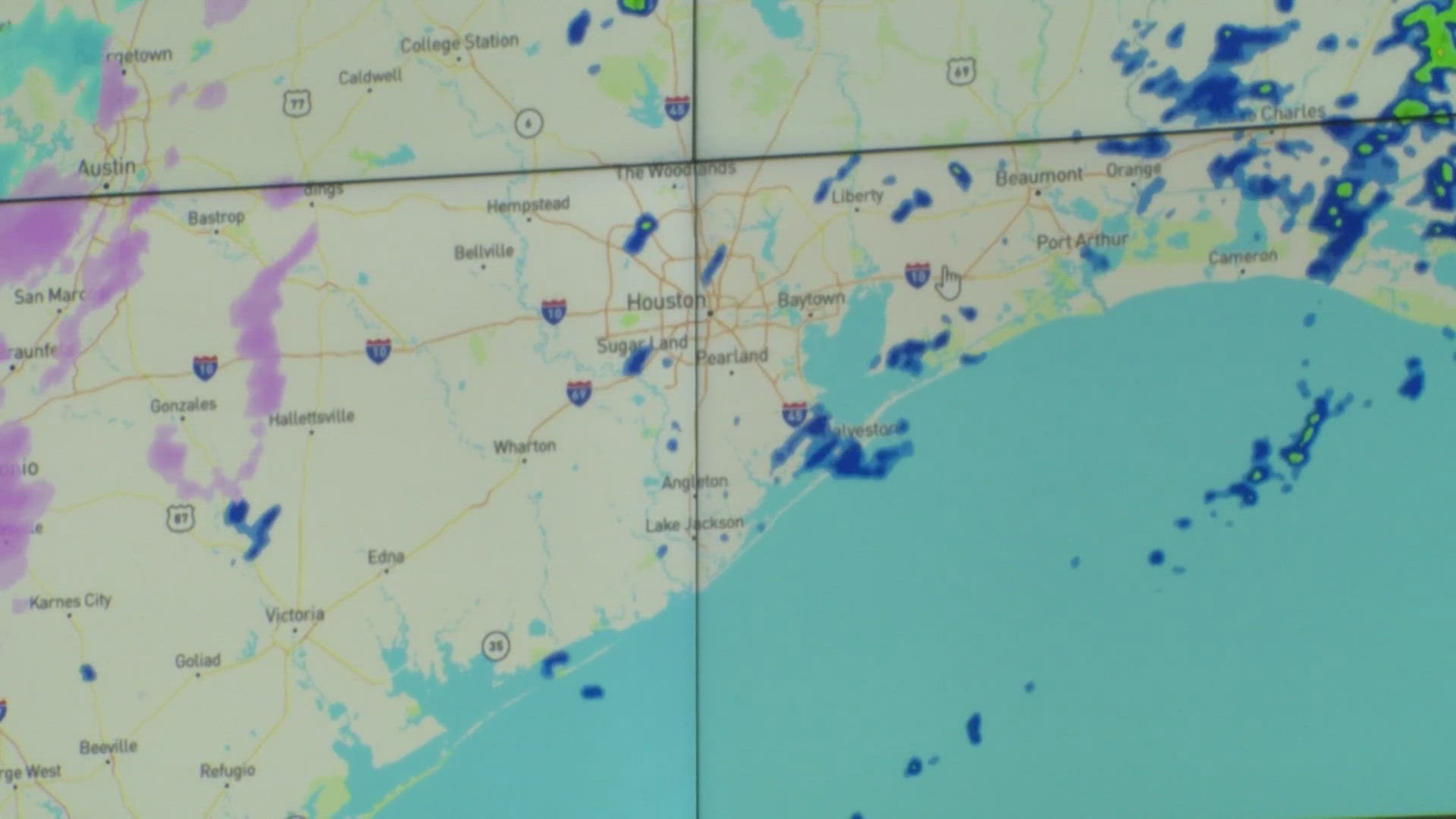 Team coverage: Winter storm impacts Houston with ice, closures, and ...