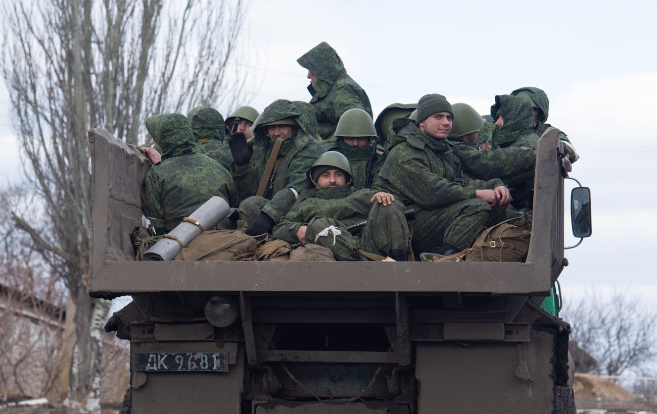 Russia pushes to break Kharkiv border, seeks buffer zone
