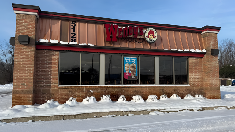 350 Wendy’s locations go dark as chain faces worst contraction in history