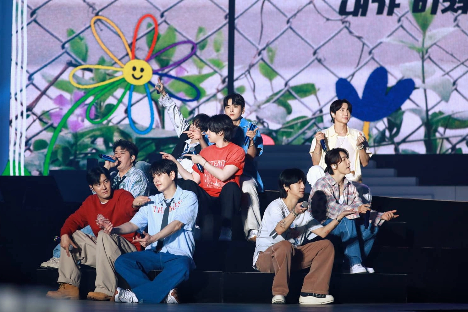 SUPER JUNIOR高雄巨蛋三連唱完美落幕 銀赫甜喊「水某」粉絲尖叫