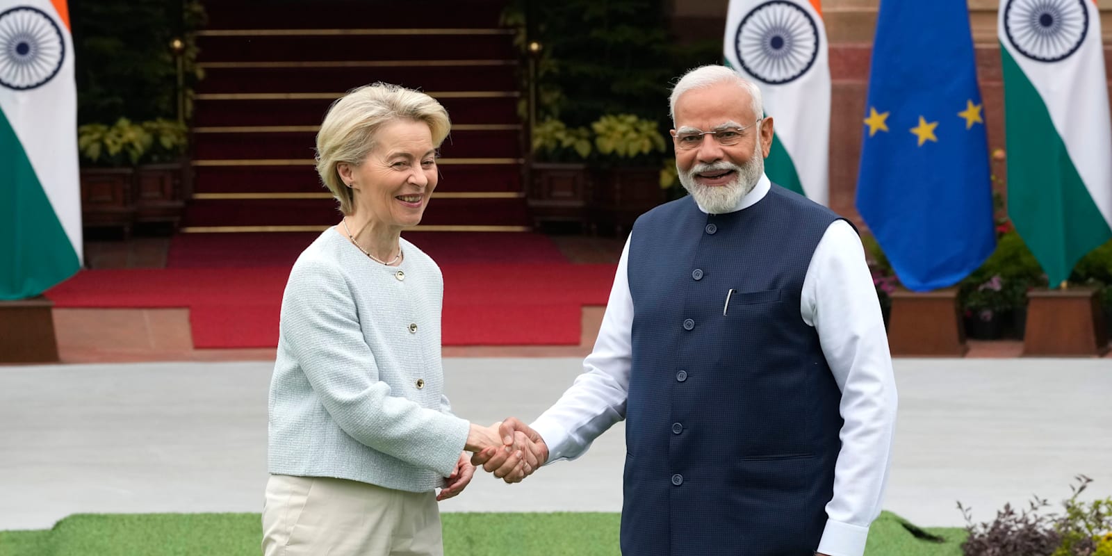 Källor: Indien sänker biltullar mot EU kraftigt