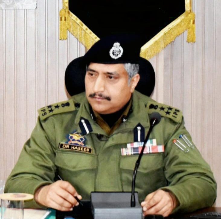 DIG Traffic Jammu Haseeb Mughal awarded President's Police Medal on ...