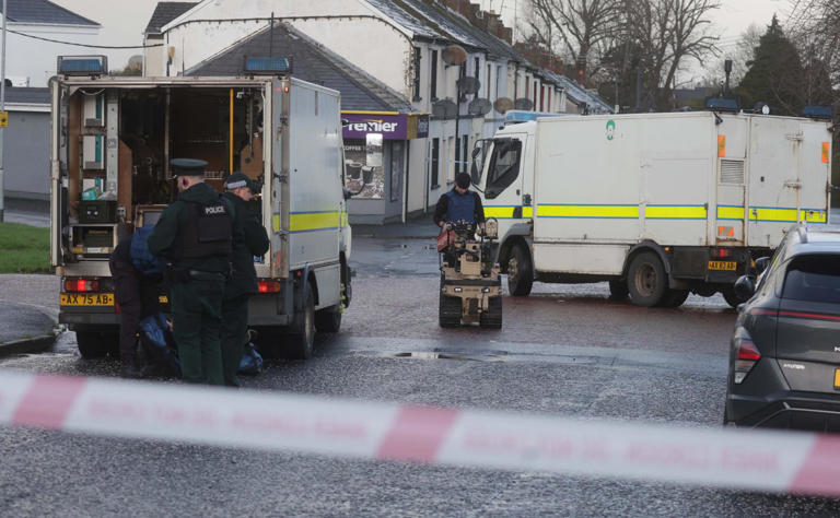 Lurgan security alert: PSNI issues update as residents are asked to ...