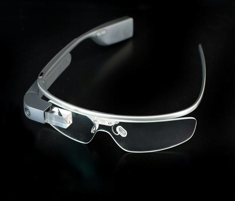 Google Glass has found yet another lease of life — but is it too little ...