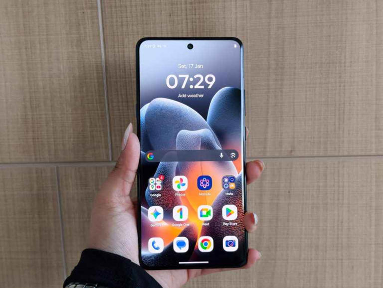 Motorola Signature review: A flagship that focuses on what matters