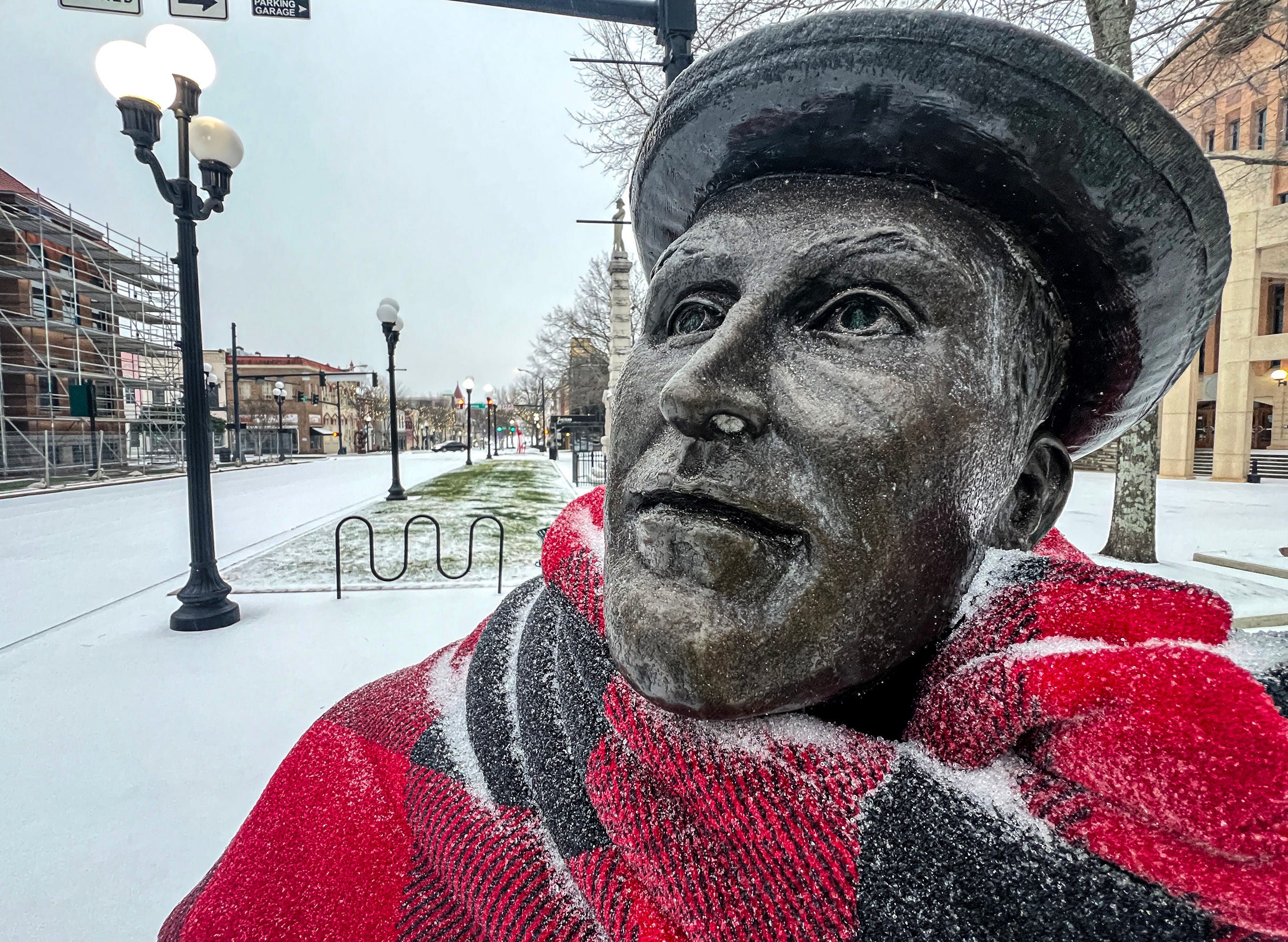 Flights canceled as more freezing rain expected today, Jan. 25. Live ...