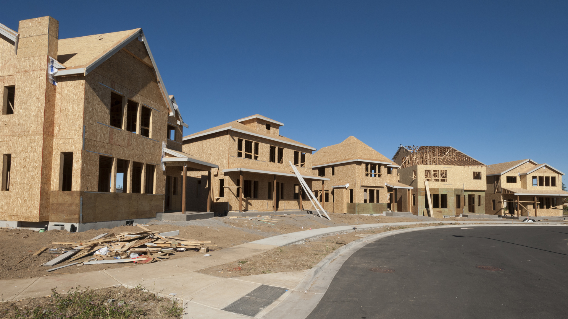 Should you buy these 5 investments when interest rates drop?