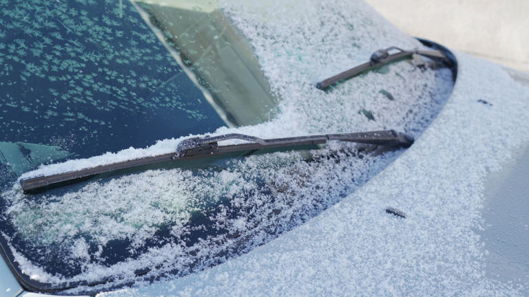 Never pour hot water on a frozen windshield — here's the safe way to ...