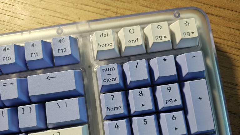 Logitech Alto Keys K98M