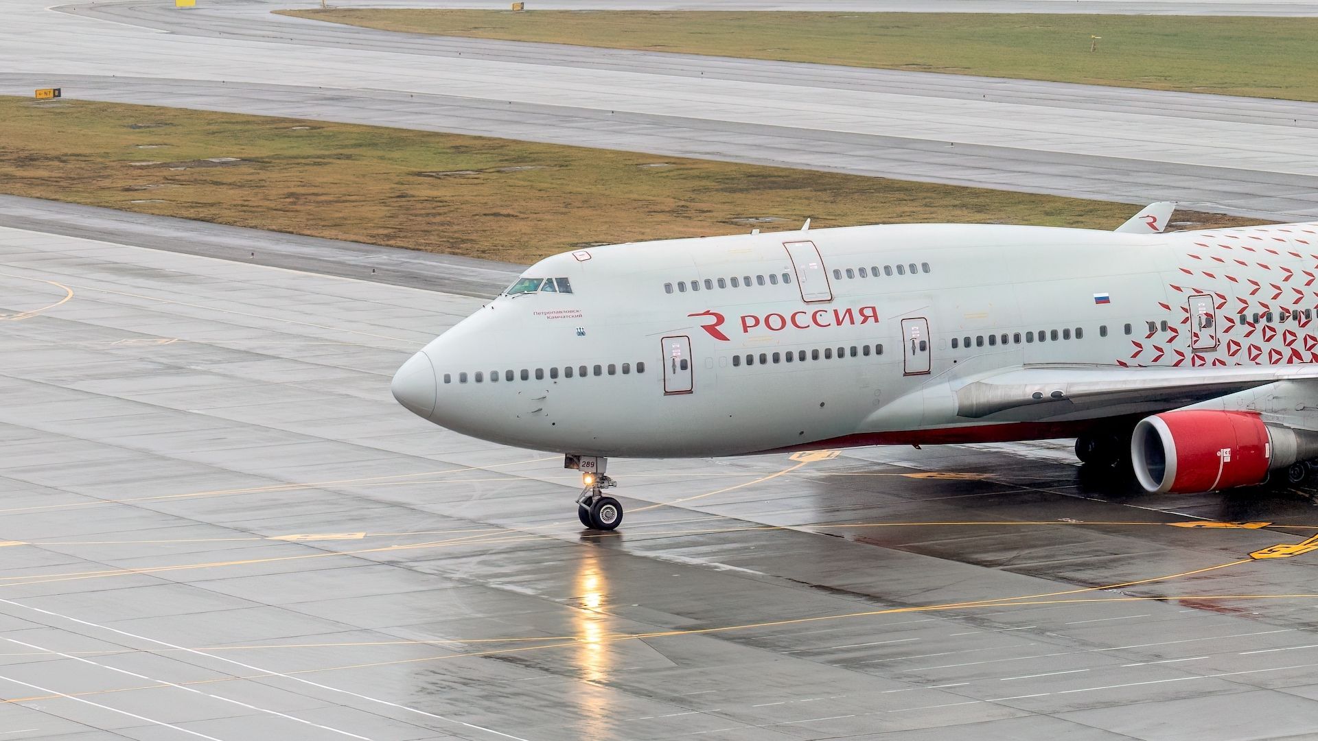 Watch: Rossiya Boeing 747 veers off the runway after engine flame surge