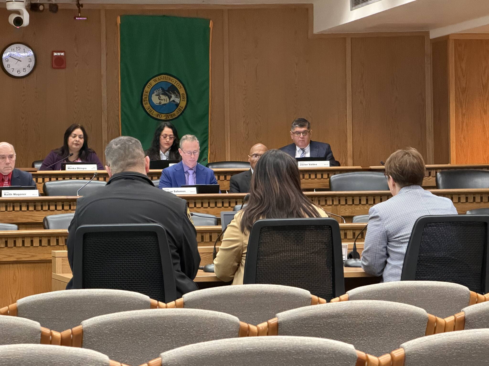 Lawmakers move to regulate license plate cameras