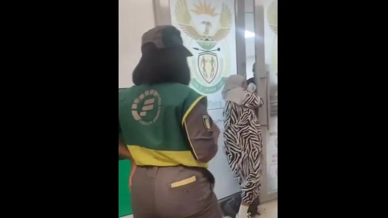 Home Affairs appointment system failures leads to chaos at Tygervalley ...