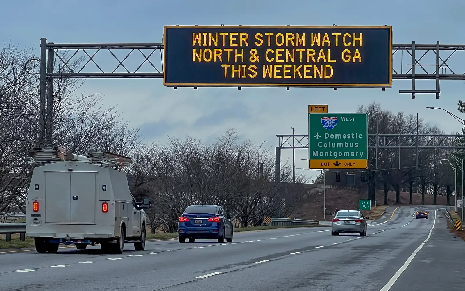 US storm leaves 230,000 without power, forces thousands of flight ...