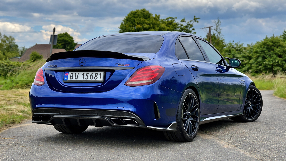 Mercedes AMG C63 S review with brutal V8 sound